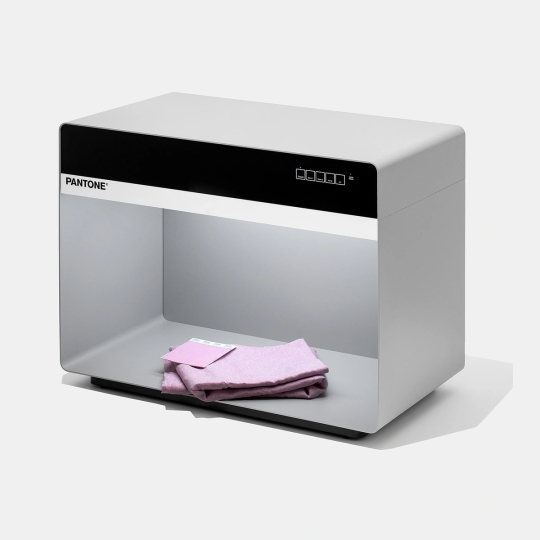 PANTONE Light Booth